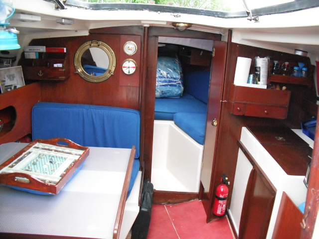 Trés beau voilier Edel IV + remorque